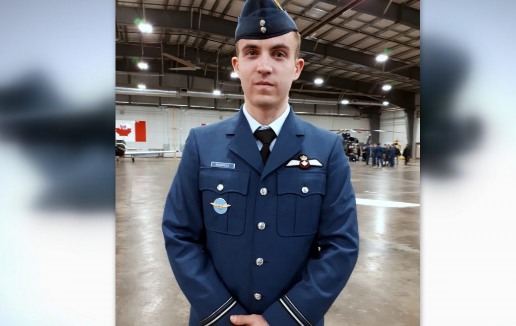 Un Drummondvillois de 26 ans aux commandes d‘un imposant Globemaster ...