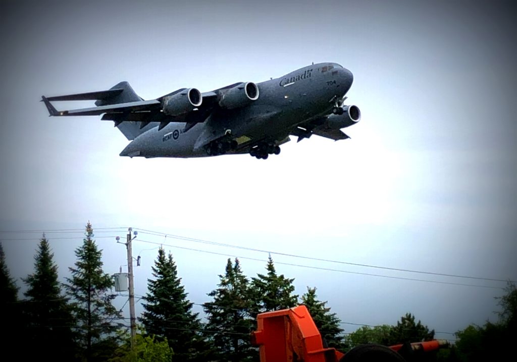 Un Drummondvillois de 26 ans aux commandes d‘un imposant Globemaster ...