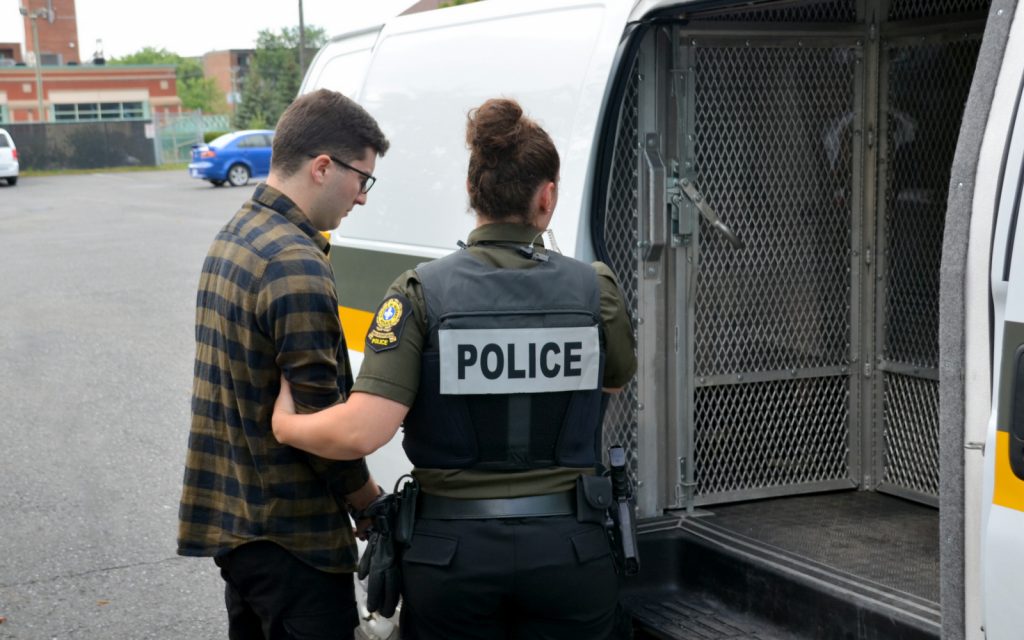 Agression sexuelle et crimes sexuels sur une mineure : une sentence ...