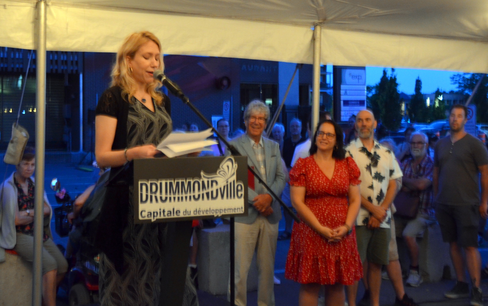 Inauguration de la murale commémorative de Rita Letendre : une ...
