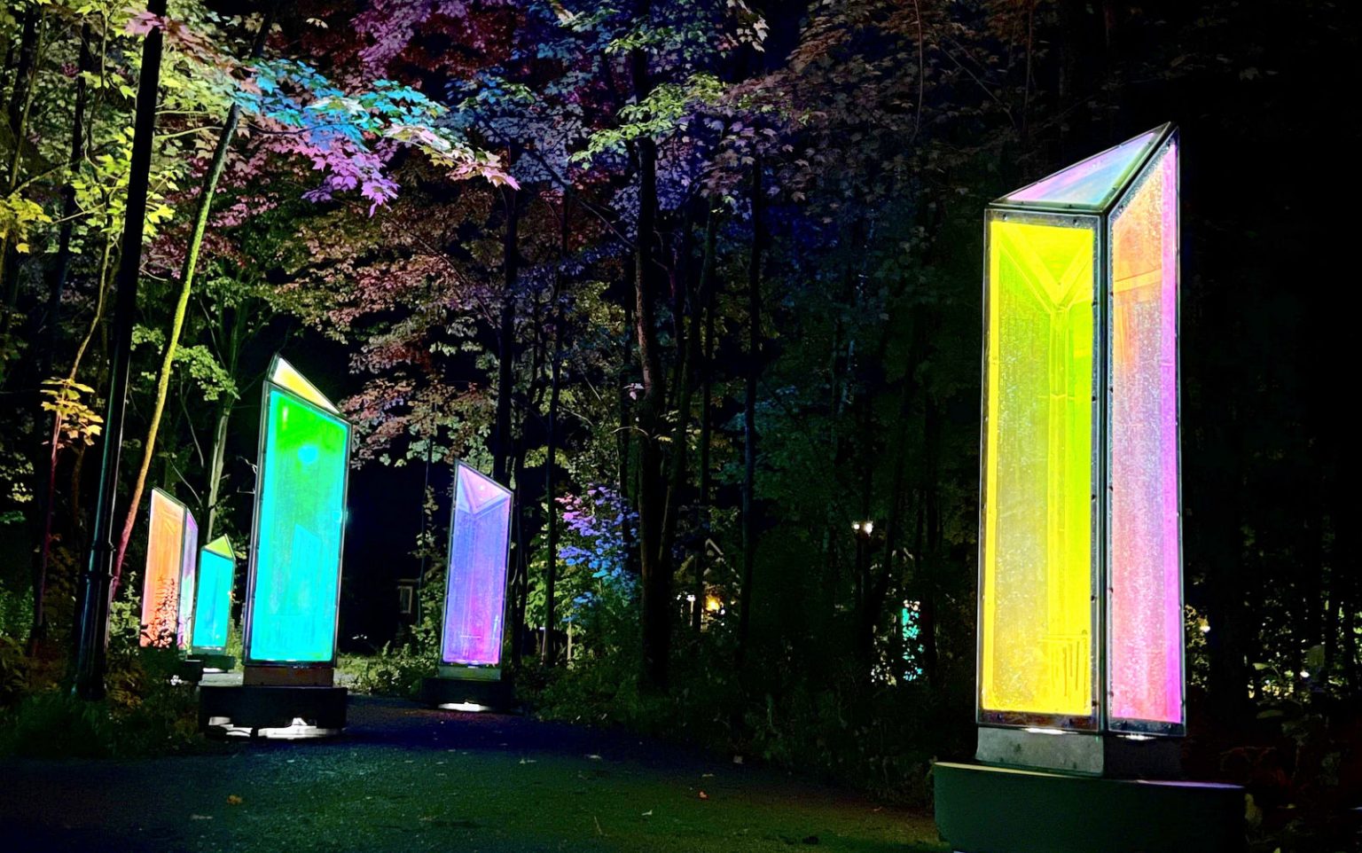 PRISMATICA : Une installation lumineuse à voir à Drummondville, au parc ...