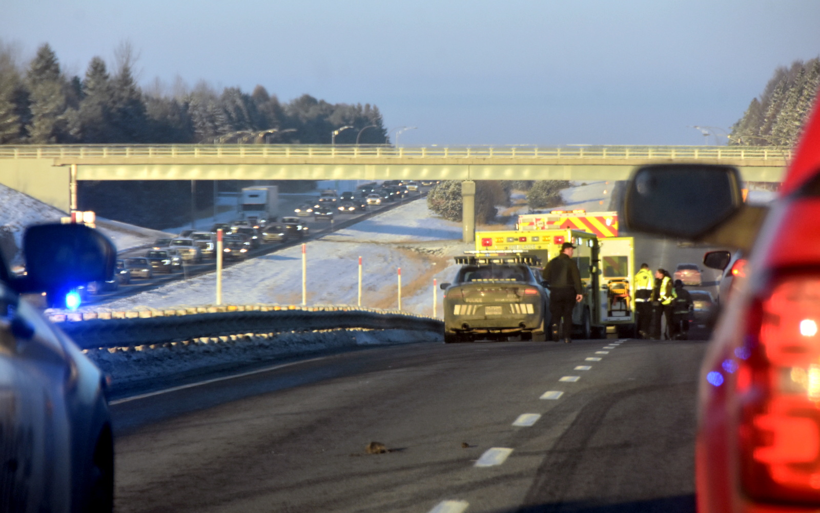 Deux accidents, dont un carambolage, ont causé une congestion majeure ...