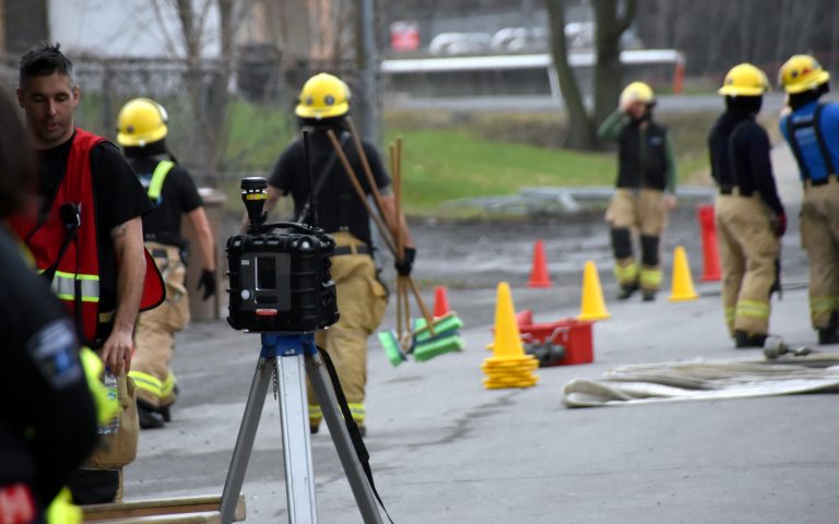 Intervention HAZMAT chez Agropur : une opération de transvidage en ...
